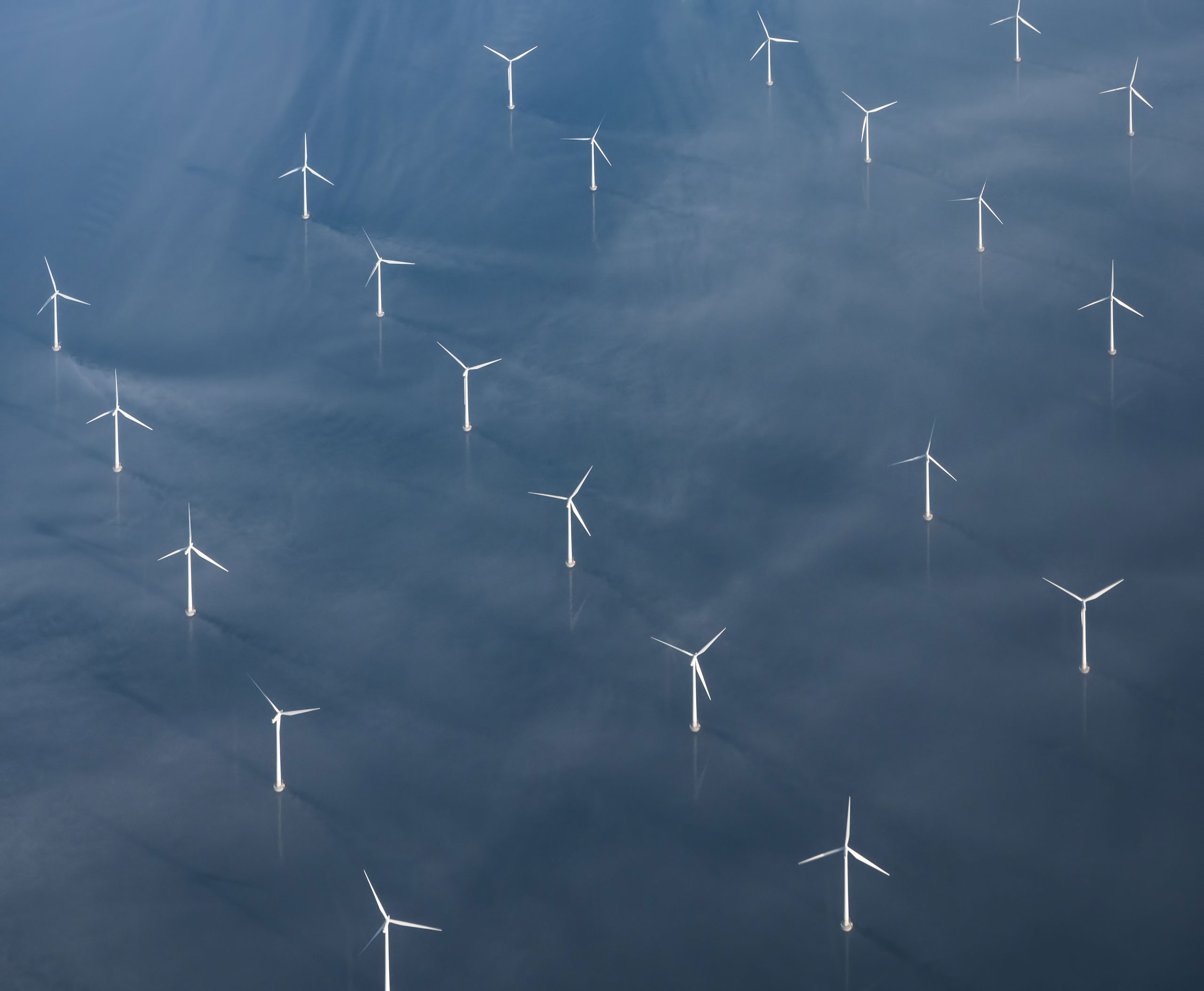 How wind turbine on EOLESTAB platform solves our energy problem